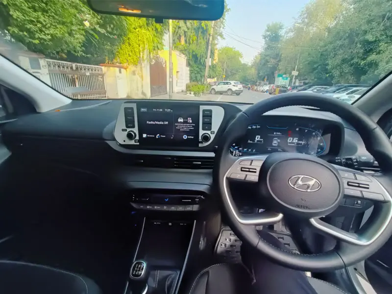 Hire Hyundai I20 Asta MT with Sunroof Petrol for self drive car